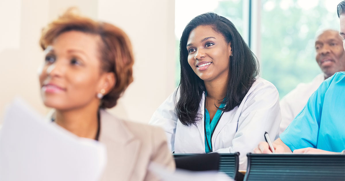 Accelerated Nursing Programs (Length, Classes & FAQ)